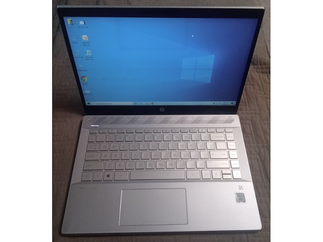 Laptop HP 14-ce/i3 8gen/4gb ddr4/256gb_ssd+500gb/bat 3h