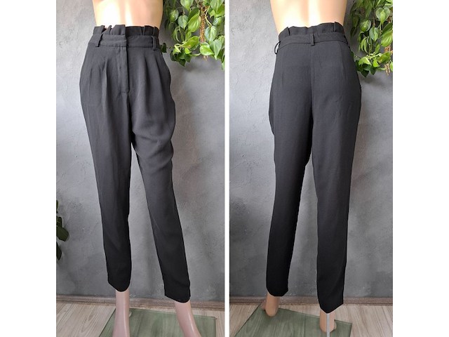 Duboke crne letnje pantalone XS/S