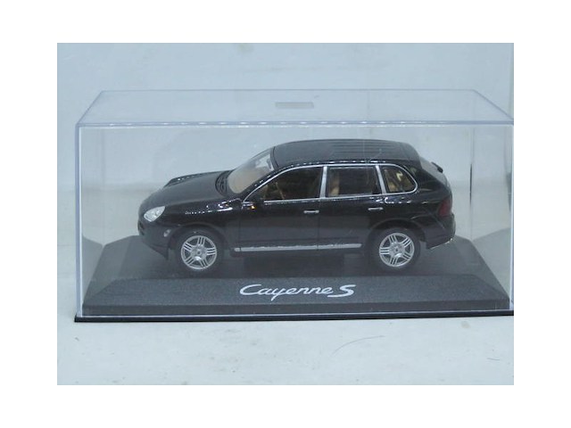 1:43 minichamps porsche cayenne S