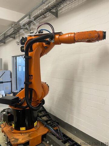 Industrijski robot
KUKA KR60L45-3 mit Linearachse KL1000