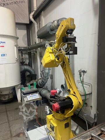 Industrijski robot
FANUC M-16 i