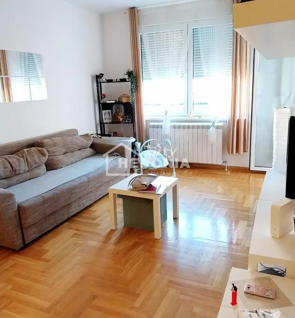 Prodaja, dvosoban stan, 44m2, Banjica, Voždovac, Beograd