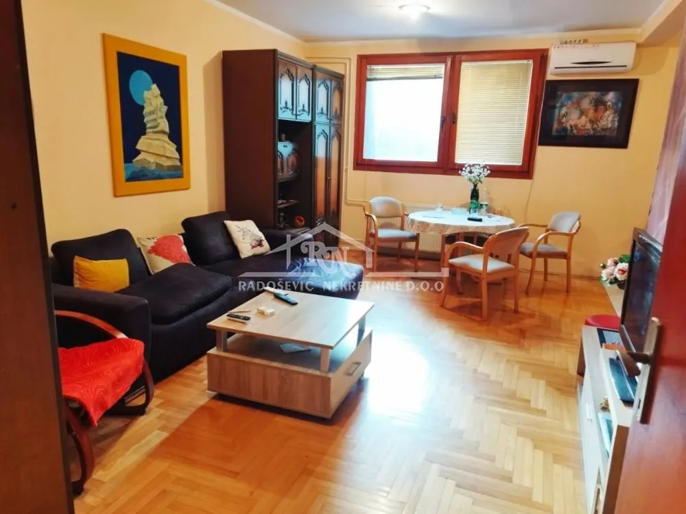 Prodaja, dvosoban stan, 61m2, Labudovo Brdo, Beograd