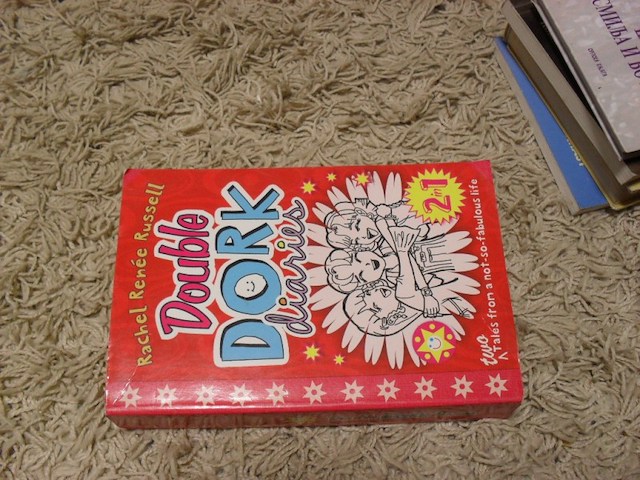 DOUBLE DORK DIARIES - RACHEL RENEE RUSSELL