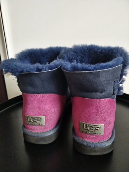 UGG čizme br 40