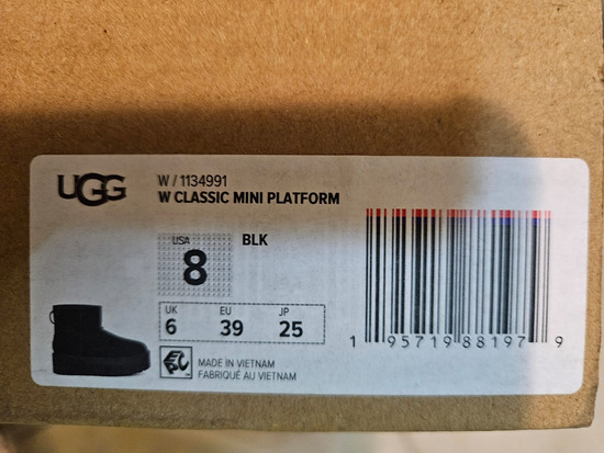 UGG platform