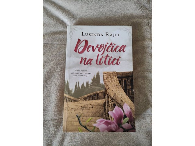 Devojčica na litici,Lusinda Rajli