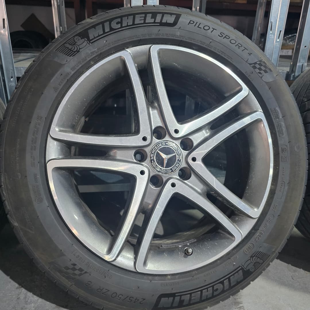 ORIGINAL ALU FELNE ZA MERCEDES
8J x18 ET41 5x112