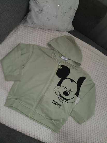 ✨SNIŽENJE✨ KAO NOV MICKEY DUKS