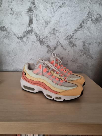 Nike Air max 95 snižene 4900 din.