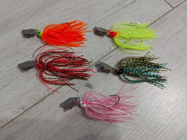 Chatterbait 10.5g - cena za sve - NOVO