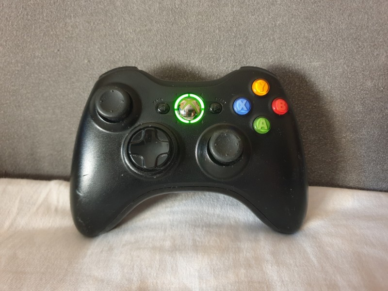 Xbox 360 bezicni dzojstik