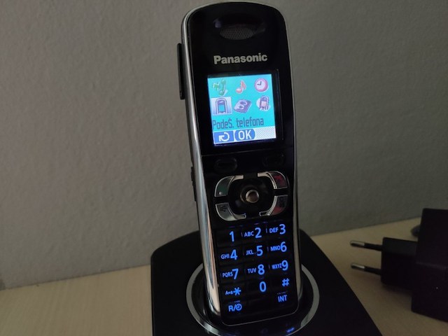 Panasonic bezicni telefon,Color,Tft ekran u boji.