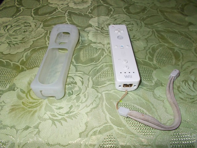 Nintendo Wii kontroler i silikonska futrola