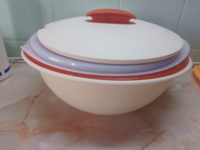 Tupperware posuda za toplo serviranje 3,1