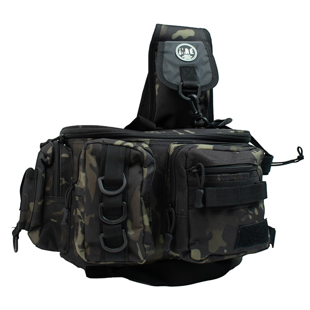 MATE CAMO SLING BAG