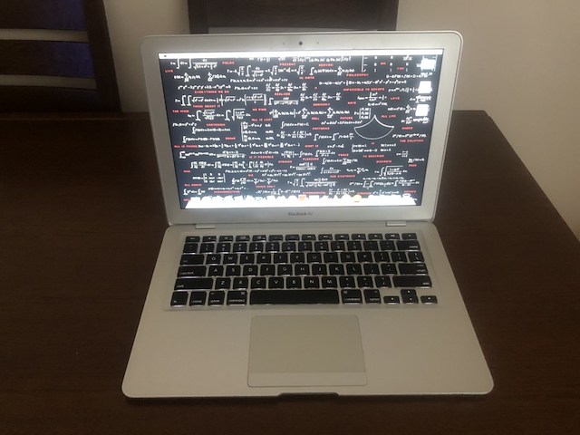 APPLE MacBook Air A1237 = P7700 = 13.3`