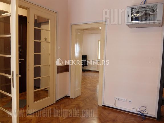 #10888, Izdavanje, P.P., CENTAR, 1200 EUR