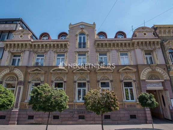 IZDAJE SE KANCELARIJSKI PROSTOR NA EKSKLUZIVNOJ LOKACIJI U CENTRU NOVOG SADA