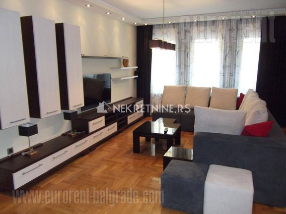 #29026, Izdavanje, Stan, CENTAR, 1300 EUR