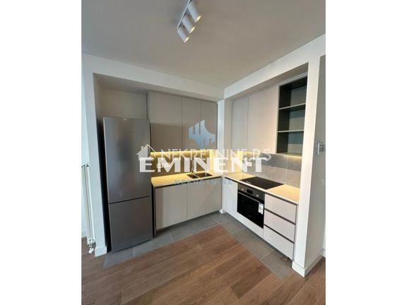 Savski venac, Beograd na vodi, Luke Ćelovića Trebinjca, 3.0, 73m2, 1500 EUR