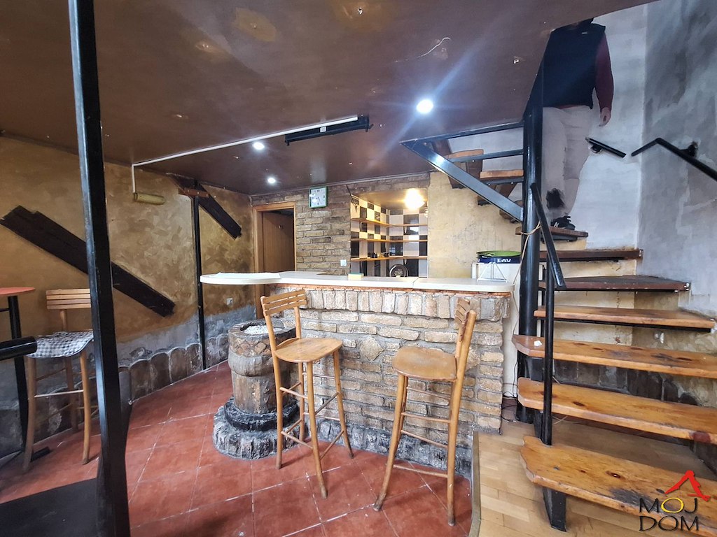 Lokal,NOVI SAD,GRBAVICA,kv: 21, € 56650, ID: 8000721