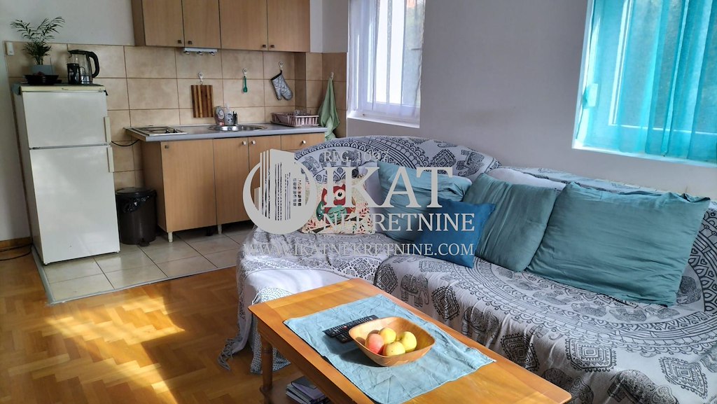 Dorćol, Braće Baruh 82m2, namešten ID#3716