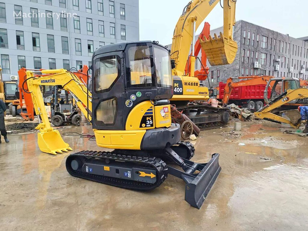 Komatsu PC35 mini bager