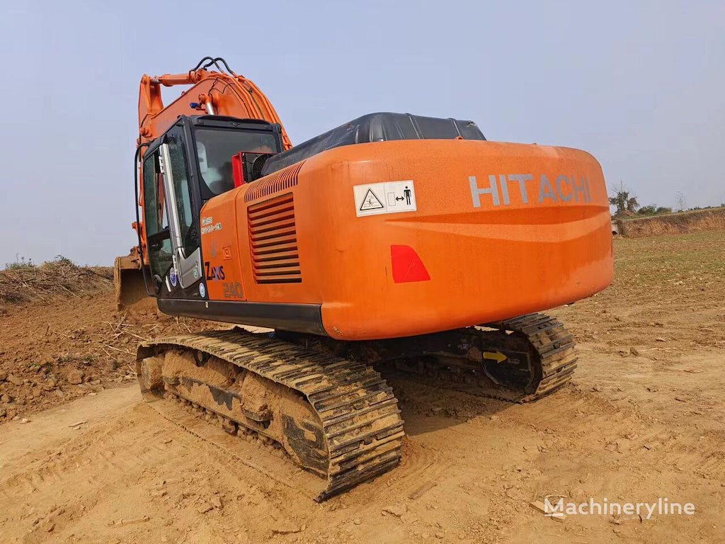 Hitachi ZAX240 bager guseničar