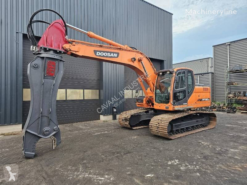 Doosan DX 180 LC bager guseničar