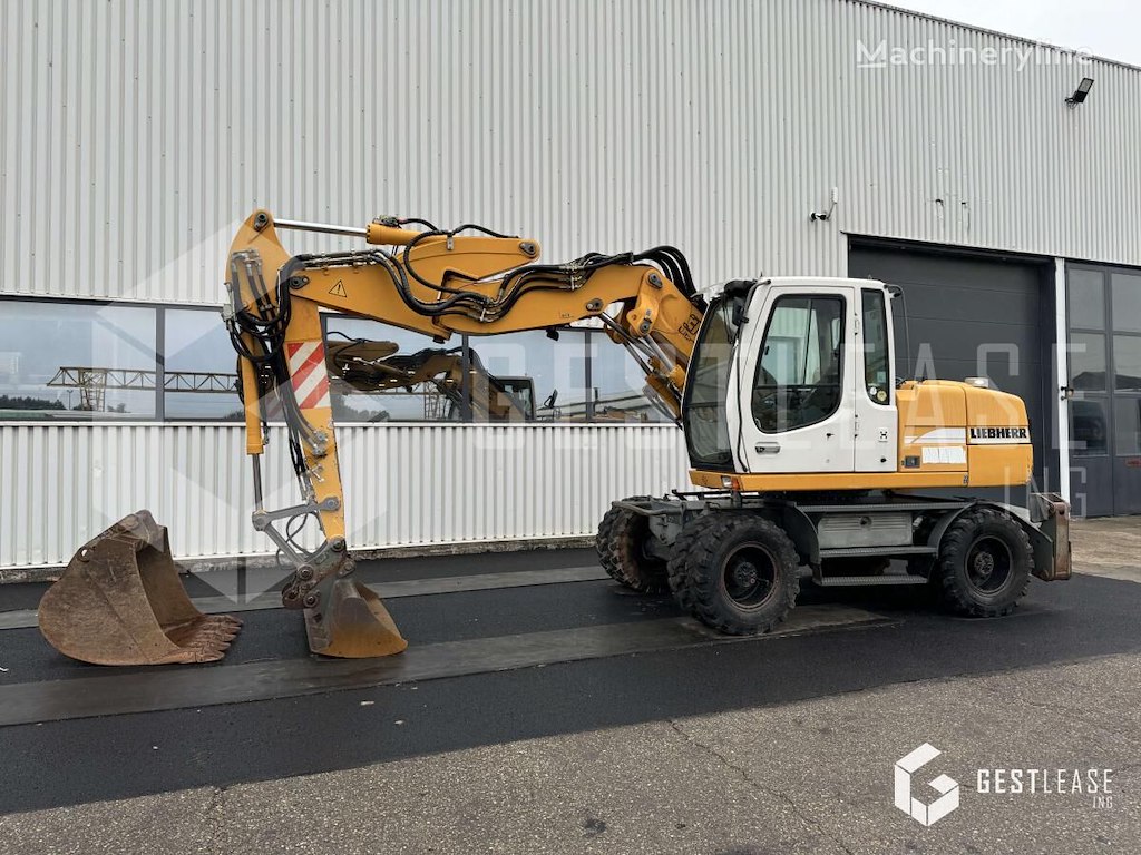 Liebherr A314 bager točkaš