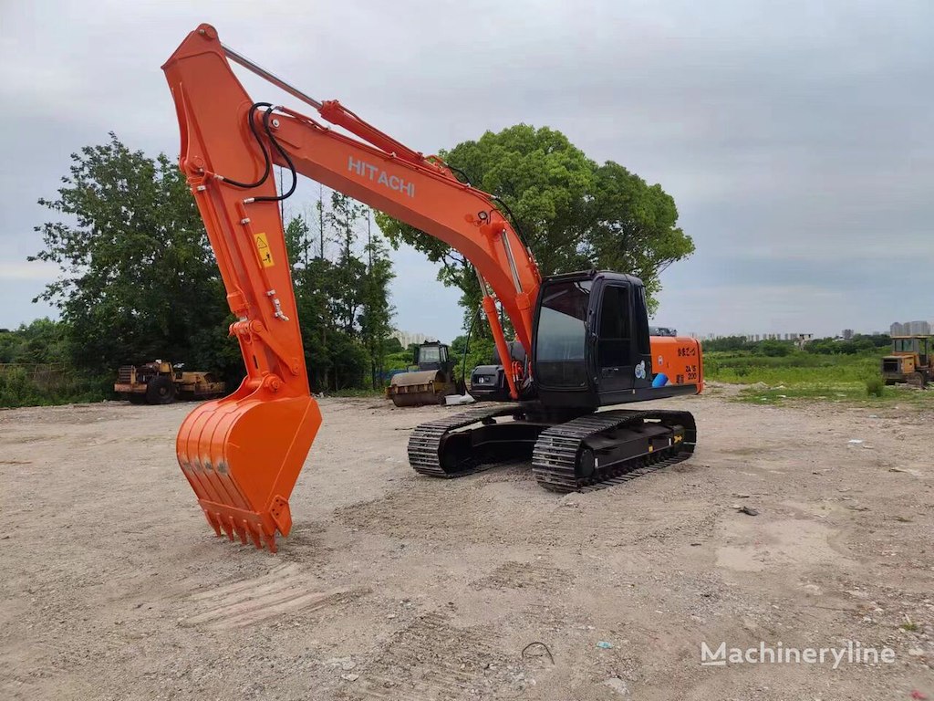 Hitachi ZX200 bager guseničar