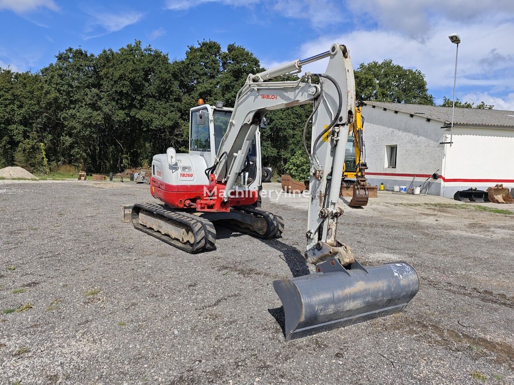 Takeuchi TB260 mini bager