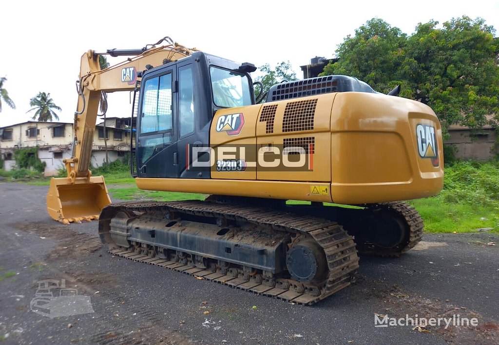 Novi Caterpillar 323D3 bager guseničar