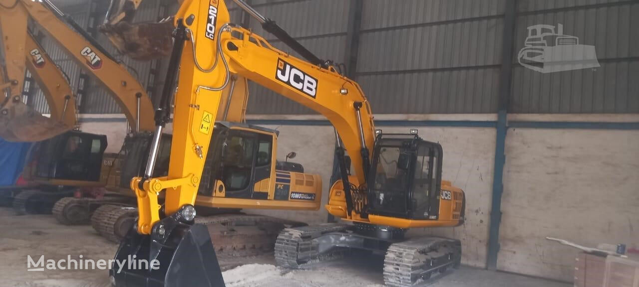 Novi JCB JS210 LC bager guseničar