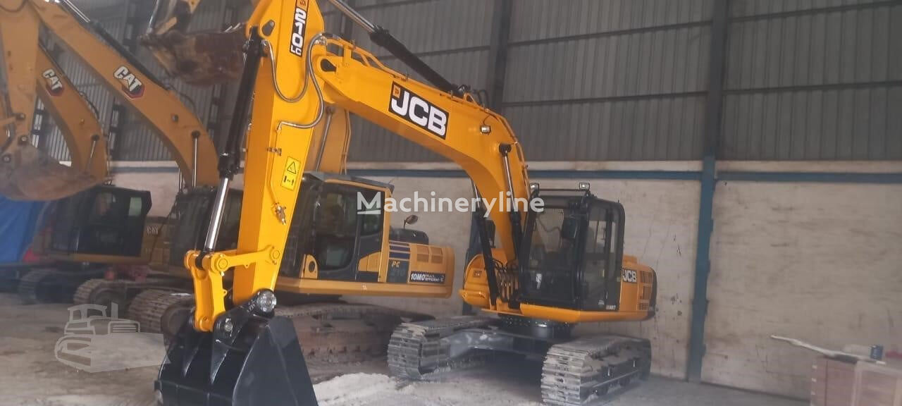 Novi JCB JS210 LC bager guseničar