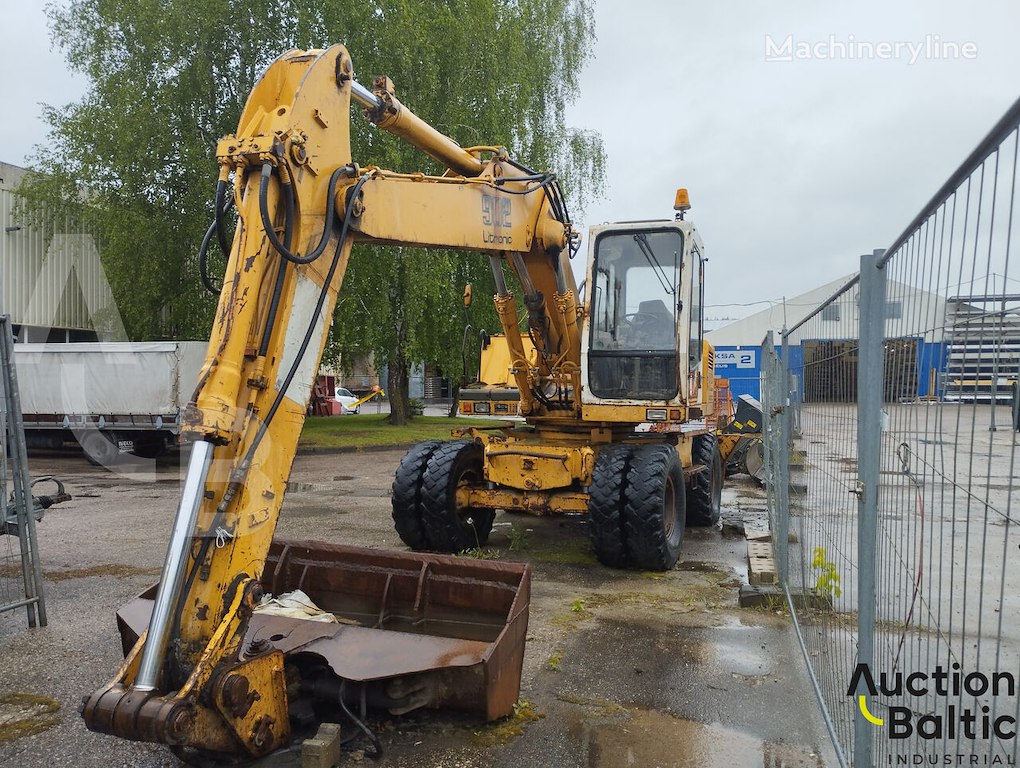 Prodaje se Liebherr A 902 Litronic bager točkaš na aukciji