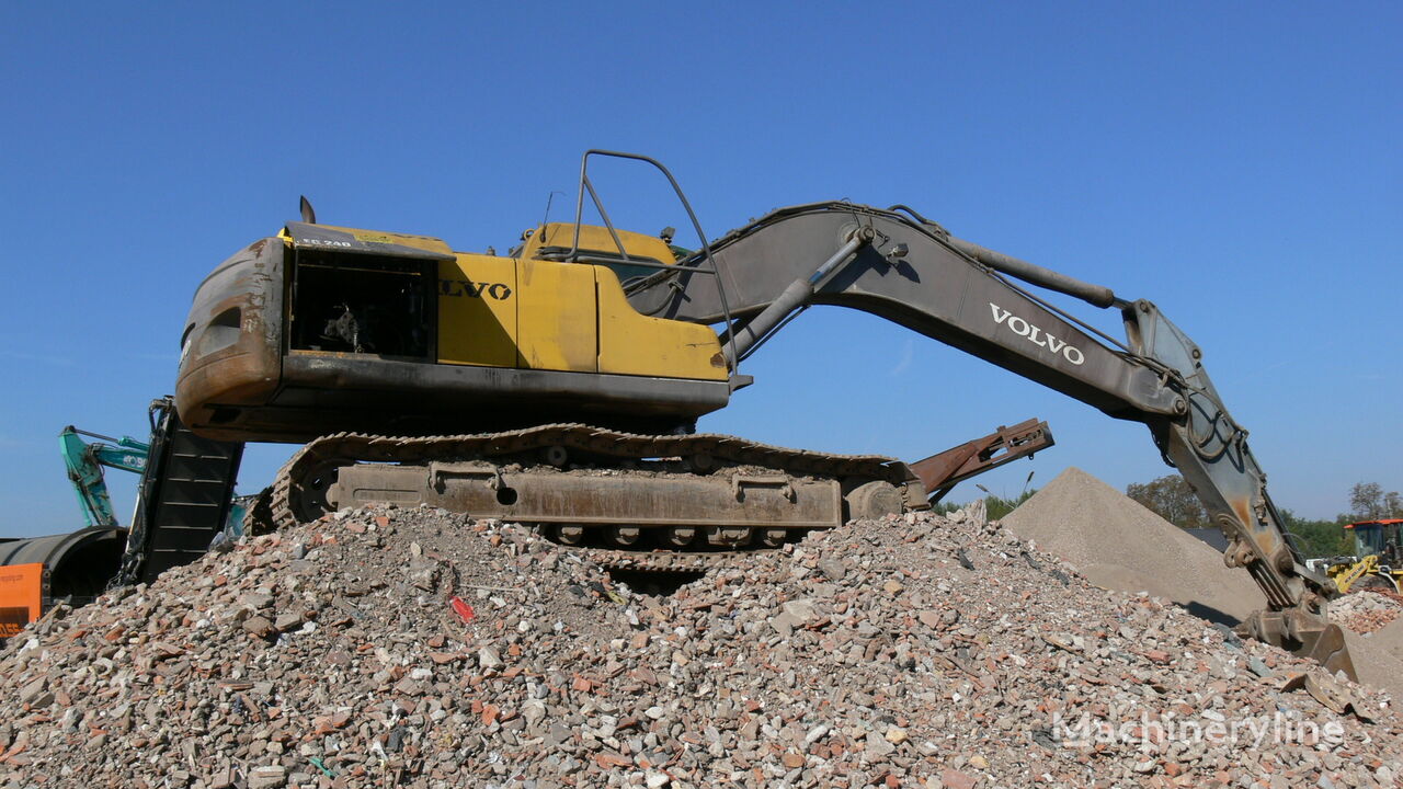 Volvo EC240 LC bager guseničar