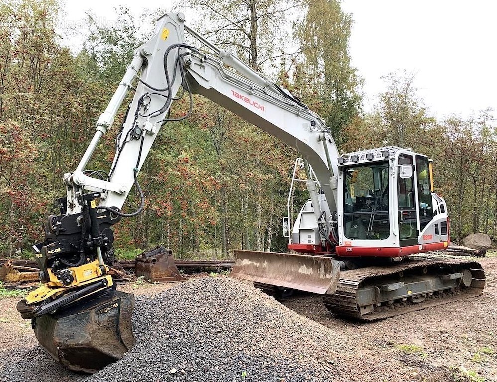 Takeuchi TB2150R + Novatron 3D bager guseničar