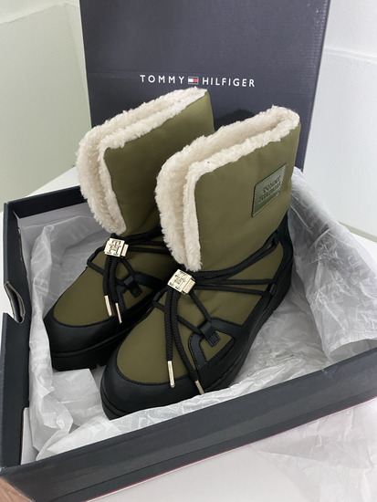 Tommy Hilfiger cizme za sneg 38