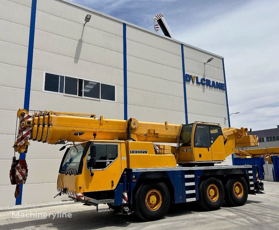 Liebherr LTM 1055-3.1 pokretna dizalica