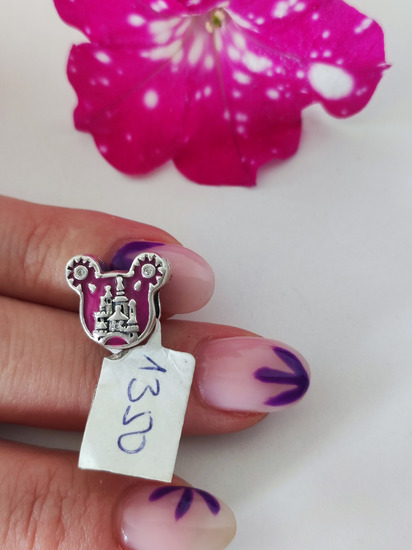 Pandora privezak Disney Mickey i dvorac 925