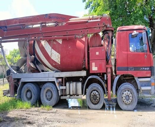 Mercedes-Benz ACTROS 3240 kamion s mešalicom za beton