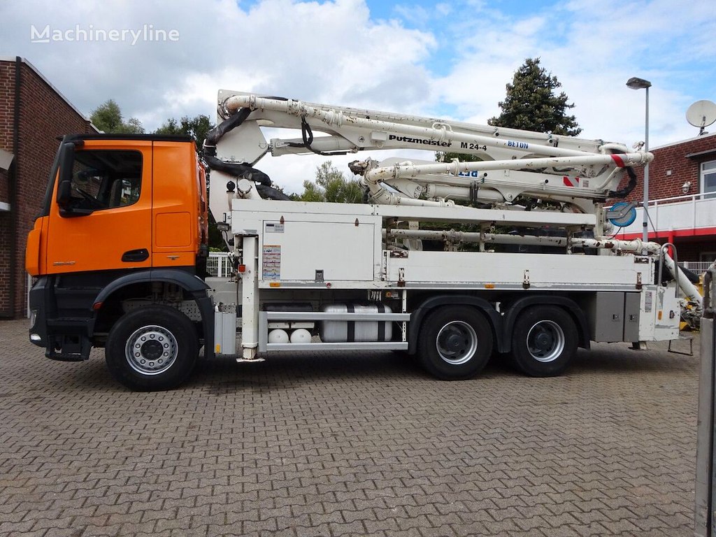 Putzmeister M24-4 na šasiji Mercedes-Benz Arocs 2640 pumpa za beton