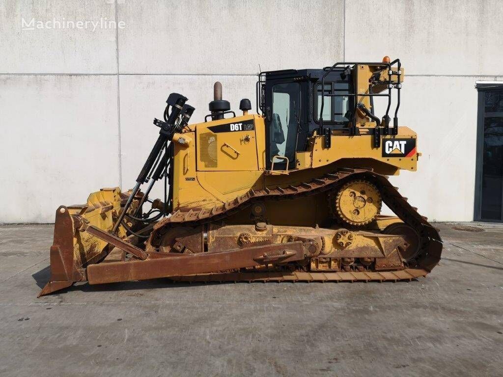 Prodaje se Caterpillar D6T LGP buldožer na aukciji