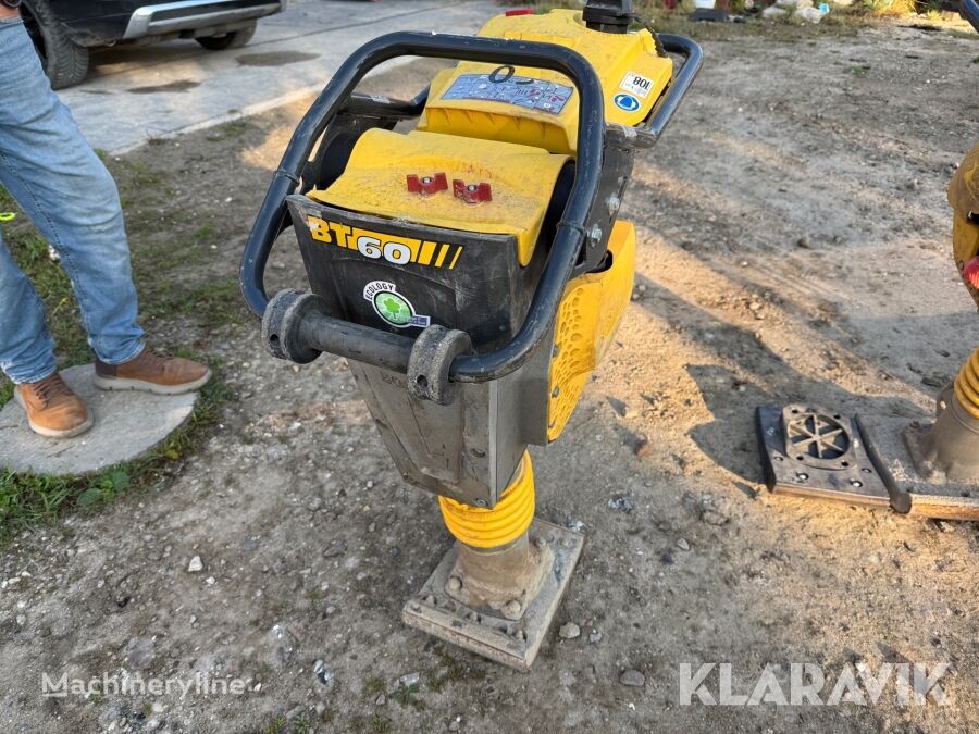 Prodaje se BOMAG BT 60 nabijač na aukciji