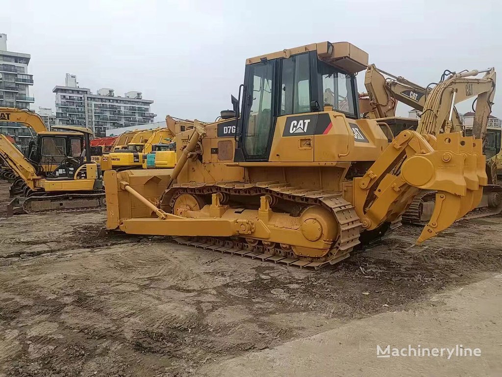 Caterpillar D7G buldožer