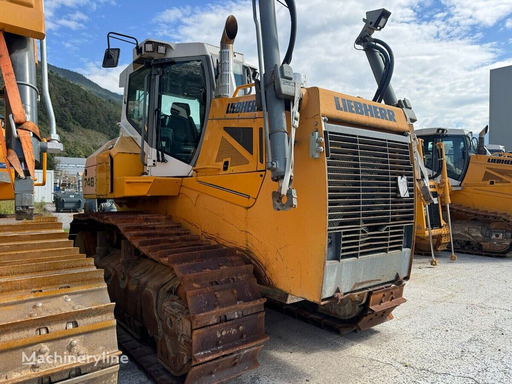 Liebherr PR746L buldožer