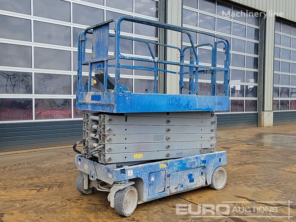 Prodaje se Skyjack Electric Scissor Lift, Access Platform hidrauličnu zglobnu platformu na aukciji