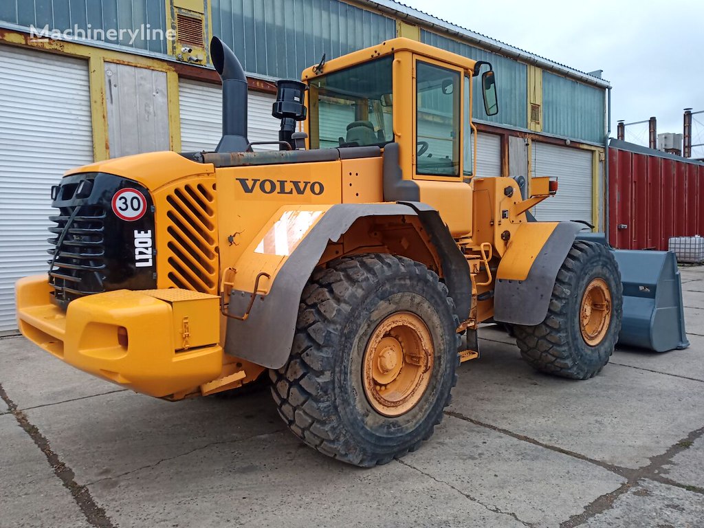 Volvo L120 E prednji utovarivač